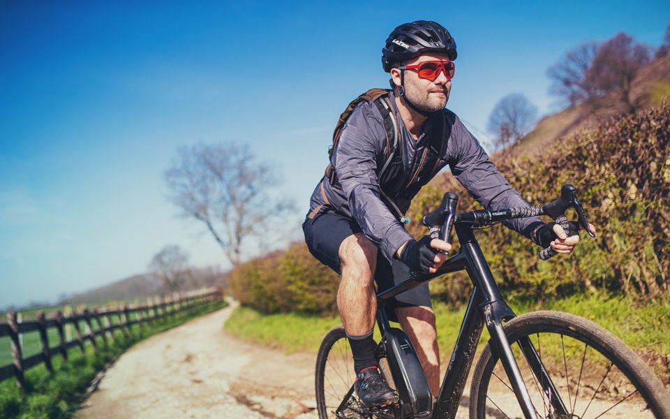 Shimano integra los shifters Di2 de de ruta con su sistema motriz Steps ...