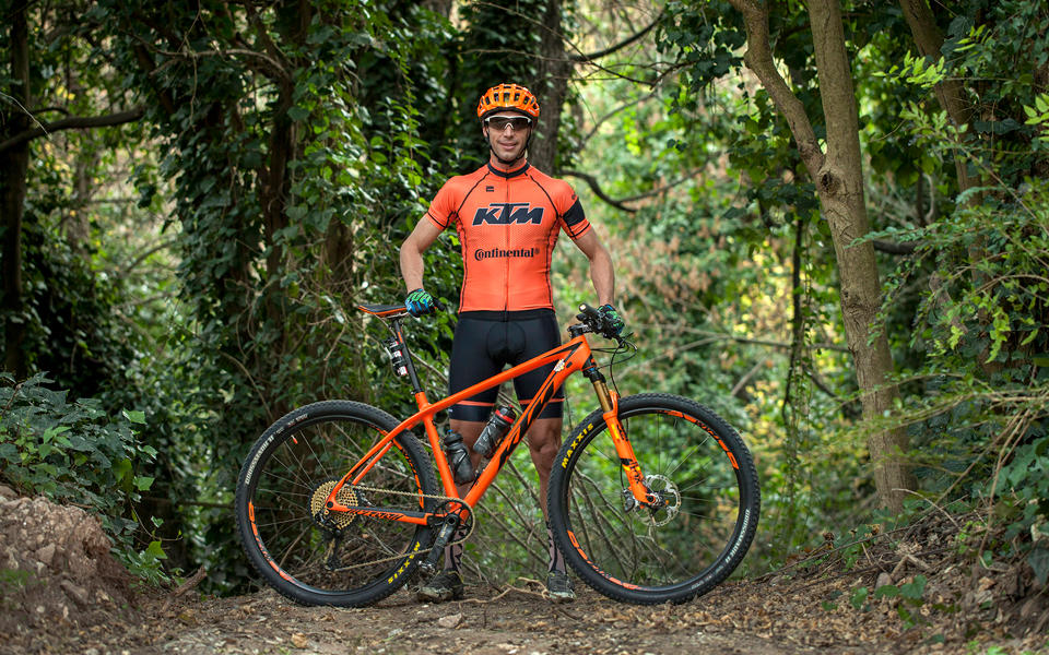 Hugo Pernini: “La bici me atrapó” – BICICLUB